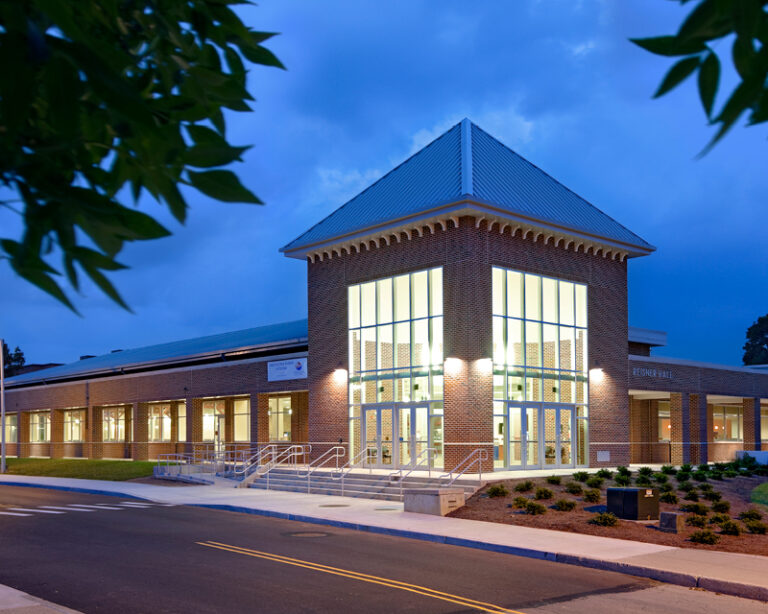 Shippensburg University Reisner Dining Hall - STV